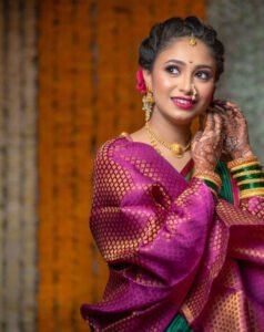 Sayali Deodhar Age, Wiki Husband, Family Biography Instagram